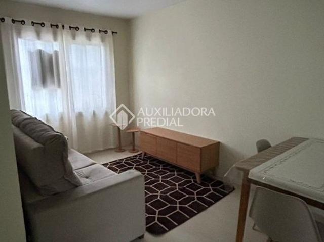 Casa em Condomínio com 2 quartos e 90m² para alugar em Moinhos de Vento, Canoas