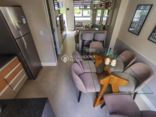 Casa em condomínio com 2 quartos no bairro Vila Nova