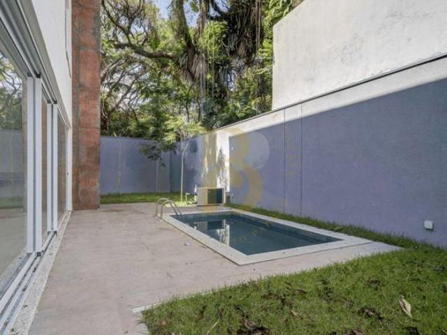 Casa em Condomínio com 370m² á venda no Jardim dos Estados