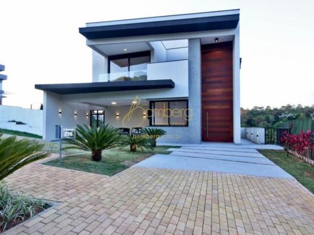CASA EM CONDOMINIO COM 379M² EM ALPHAVILLE