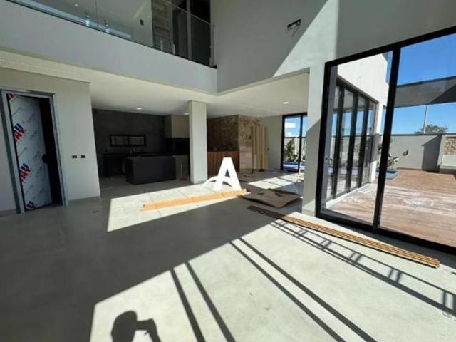 Casa em Condomínio com 380m² à venda no Cyrela Buritis