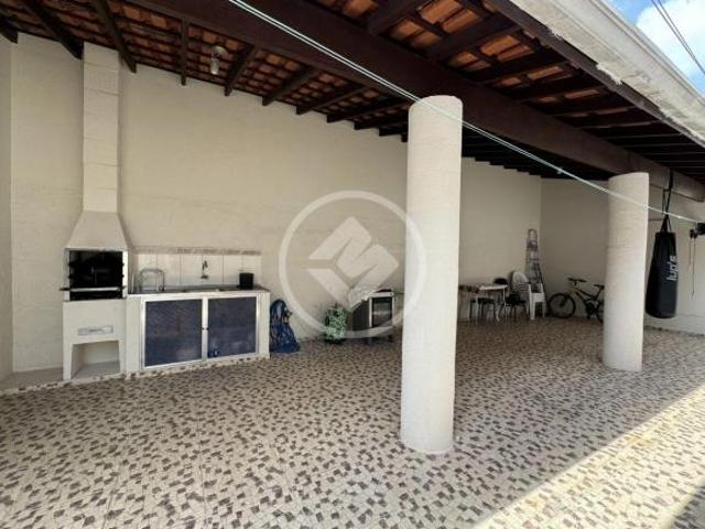 Casa em condomínio com 3 dorm/2 suites em Monte Mor