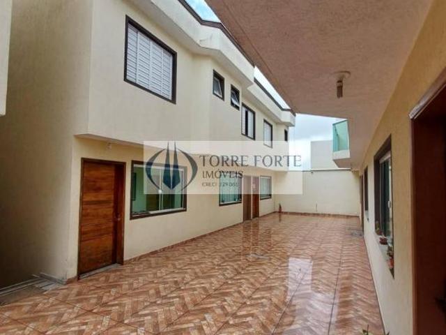 Casa em Condominio com 3 dormitorios 1 suite 2 vagas na Vila Ré