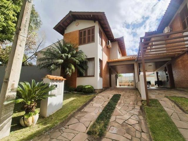 Casa em condominio com 3 dormitorios, 1 suite, 3 vagas de garagem c
