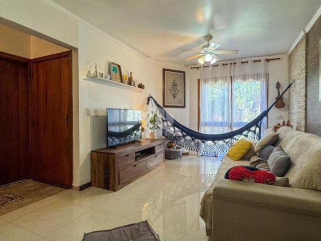 Casa em condomínio com 3 dormitórios