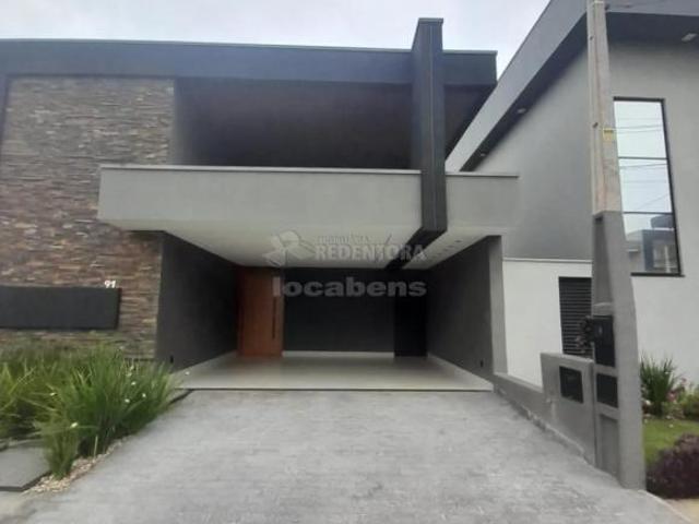 Casa em Condomínio com 3 dormitórios, 2 tipo apartamento e 1 tipo suíte, área gourmet conta com chur