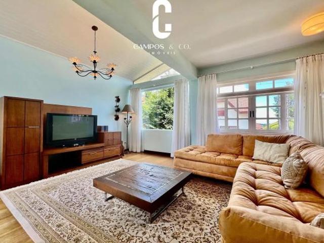 Casa em Condomínio com 3 dormitórios à venda, 235 m² por R$ 1.400.000,00 Alto Do Capivari Campos