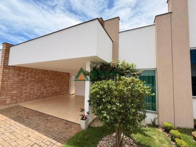 CASA EM CONDOMINIO COM 3 DORMITORIOS A VENDA NA ZONA SUL