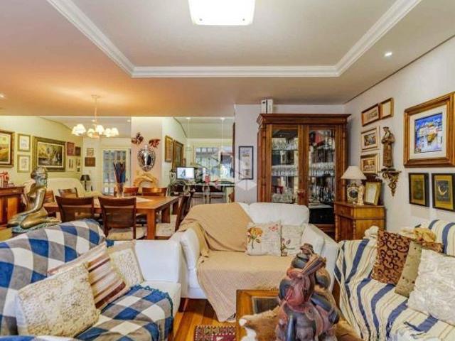 Casa em Condomínio com 3 Dormitórios e 259 m² no bairro Vila Nova
