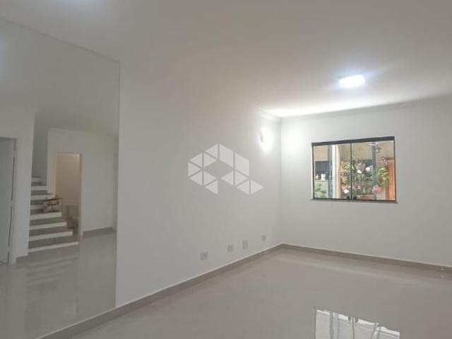 Casa em condomínio com 3 dormitórios e 3 vagas de garagem no Chora Menino