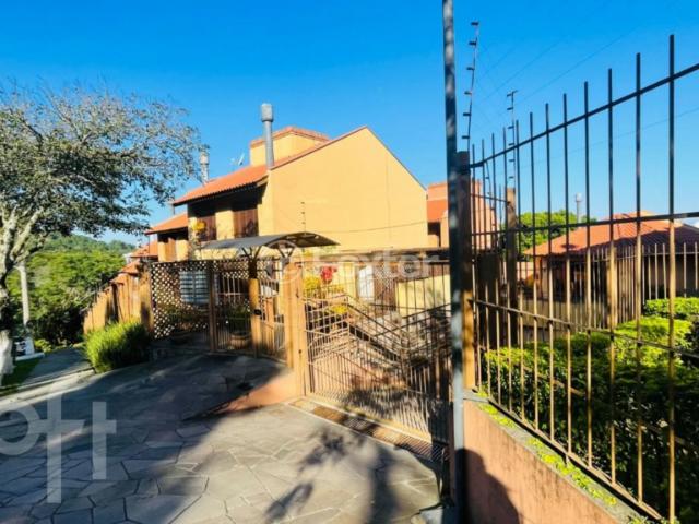 Casa em Condomínio com 3 dormitórios em Porto Alegre