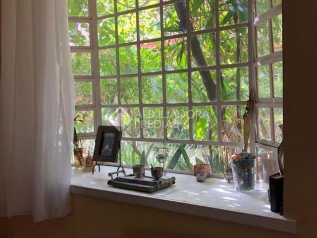 Casa em condomínio com 3 dormitórios no bairro Tristeza