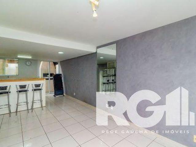 Casa em condomínio com 3 dormitórios, suíte, espaço gourmet