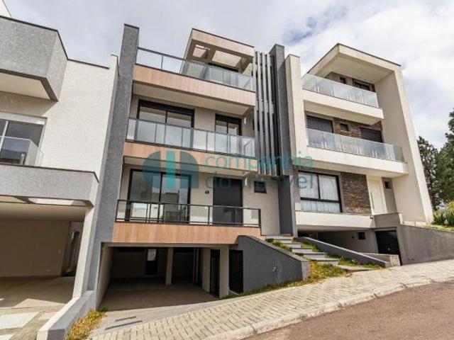 Casa em Condomínio com 3 Suítes no Bairro Alto