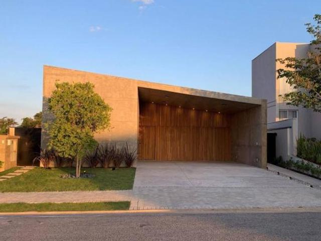 Casa em Condominio com 3 Suites a venda no Alphaville 1 Votorantim SP