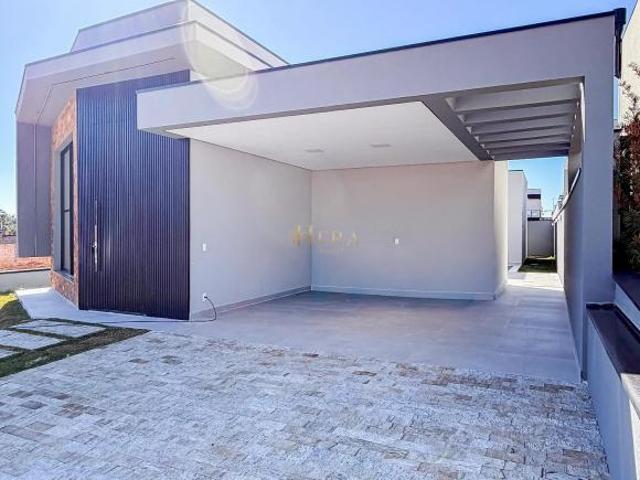 Casa em condomínio com 3 suítes e piscina Itupeva/ SP