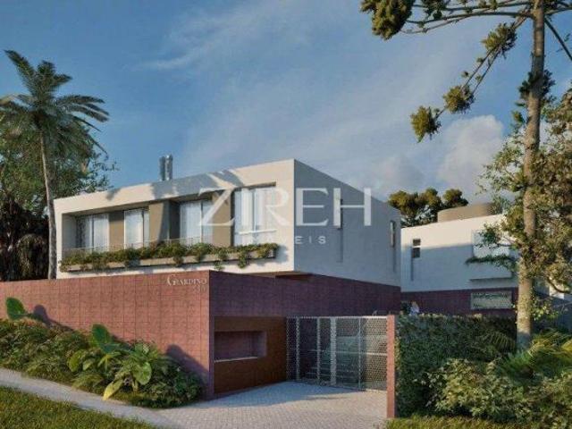 CASA EM CONDOMÍNIO COM 3 SUÍTES EM SANTA FELICIDADE