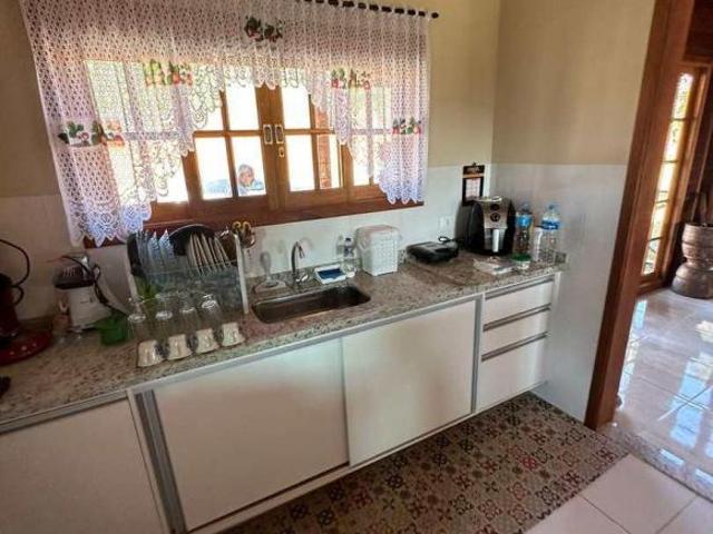 Casa em Condomínio com 3 suites em Santo Antônio do Pinhal