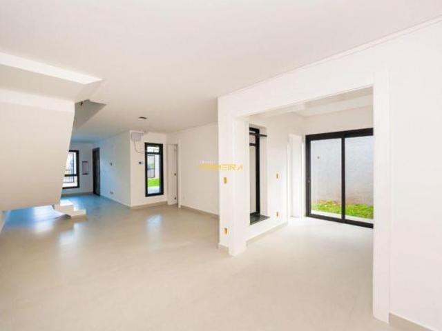 Casa em condomínio com 3 quartos