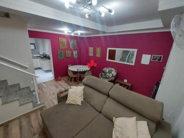 Casa em condomínio com 3 quartos 1 suíte, área gourmet e 2 vagas de garagem