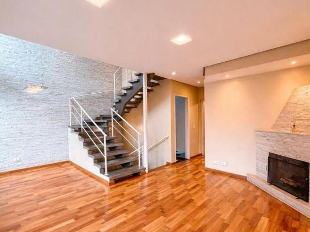 Casa em condomínio com 3 quartos à venda no bairro Granja Viana em Cotia com 157m² e 3 vagas ao lado