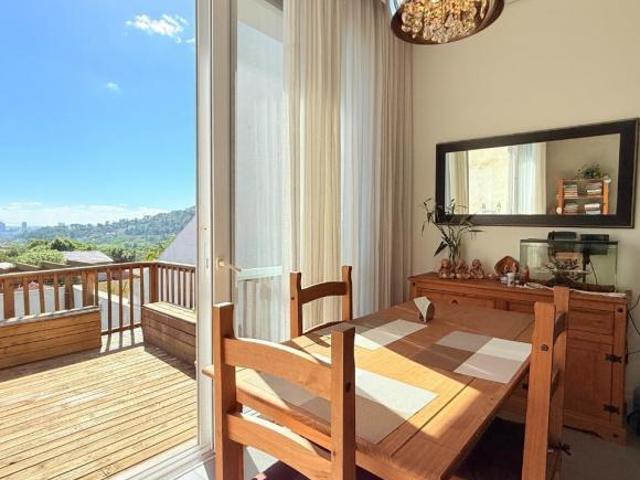 Casa em condomínio com 3 quartos e suíte no bairro Vila Nova