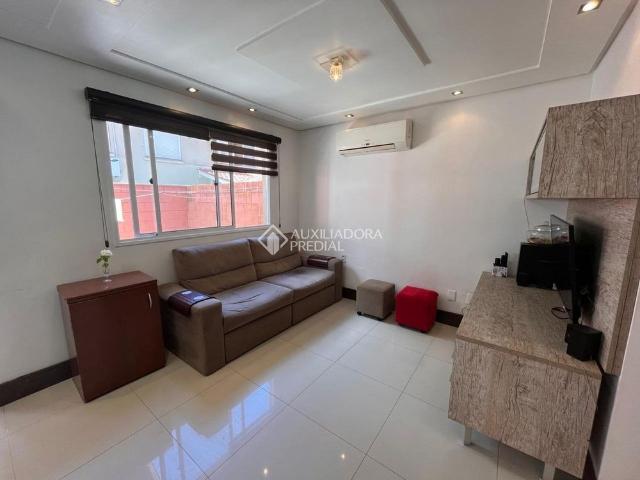 Casa em Condomínio com 3 quartos e 144m² para alugar em Sarandi, Porto Alegre