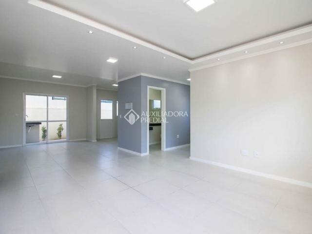 Casa em Condomínio com 3 quartos e 123m² para alugar em Hípica, Porto Alegre