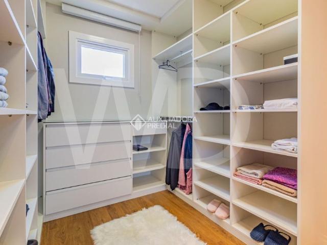 Casa em Condomínio com 3 quartos e 270m² para alugar em São Vicente, Gravataí