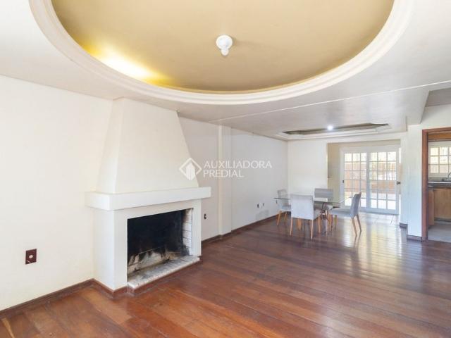 Casa em Condomínio com 3 quartos e 296m² para alugar em Jardim Isabel, Porto Alegre