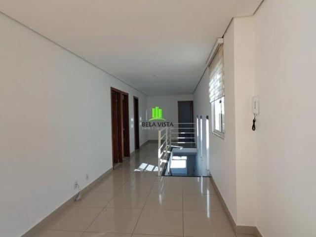 Casa em Condomínio com 3 Quartos, Espaço Gourmet e Armários Planejados Cond. Trilhas do Sol