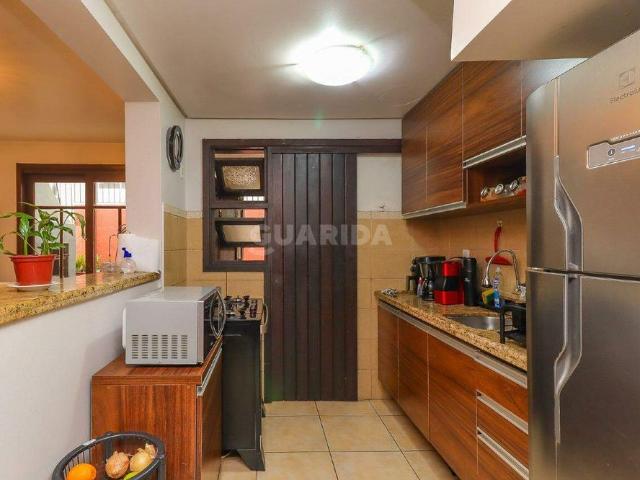 Casa em condomínio com 3 quartos, sendo 1 suíte, no bairro Ipanema Porto Alegre/RS COD: 23654