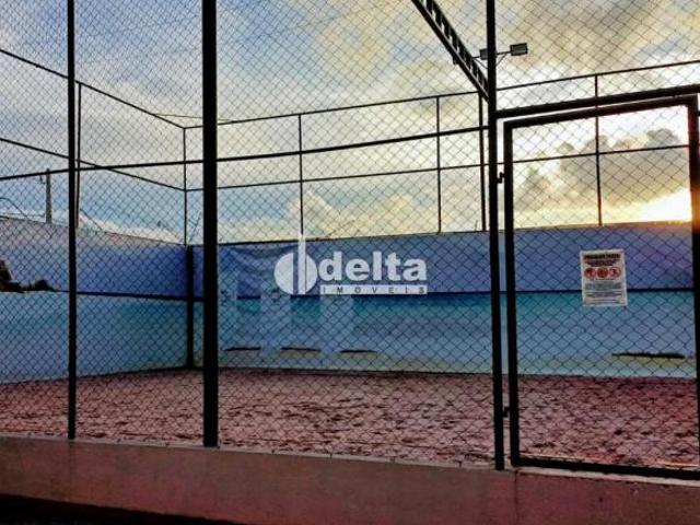 Casa em condomínio com 3 quartos sendo 1 suíte disponível para venda no bairro Jardim Sul em Uberlân