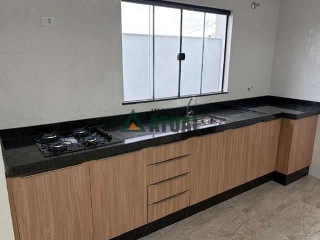 CASA EM CONDOMÍNIO COM 3 QUARTOS SENDO UMA SUÍTE A VENDA NA REGIÃO NORTE DE LONDRINA