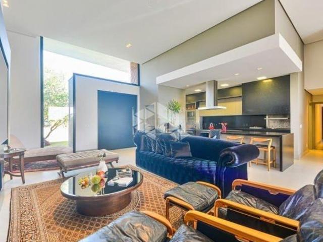 Casa em Condominio com 4 dormitório s, 342 m² no bairro Terraville em Porto Alegre