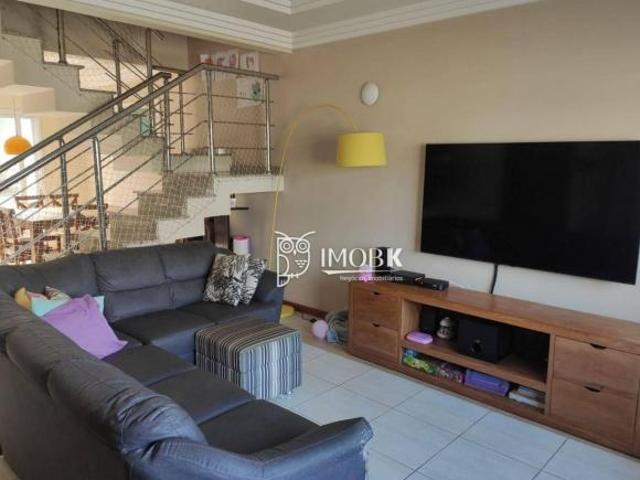 Casa em Condomínio com 4 Dormitórios e Área Gourmet – Medeiros, Jundiaí/SP