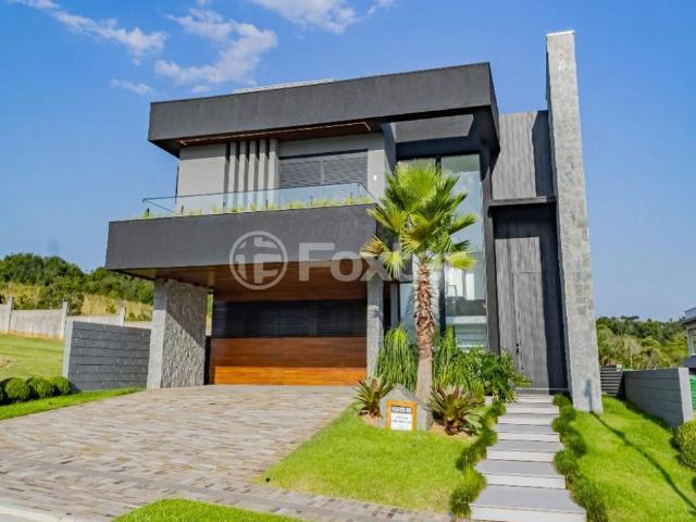 Casa em Condomínio com 4 dormitórios em Gravataí