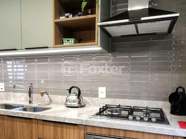 Casa em Condomínio com 4 dormitórios em Porto Alegre