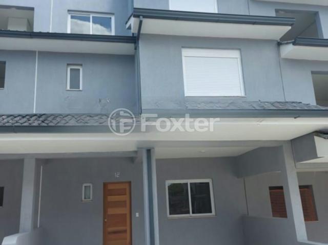Casa em Condomínio com 3 dormitórios em Porto Alegre