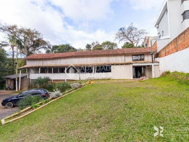 Casa em condomínio com 4 dormitórios no bairro Espirito Santo