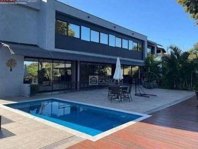 Casa em Condomínio com 4 dormitórios, sendo 2 suítes à venda, 320 m² por R$ 3.500.000 Vale do Sol