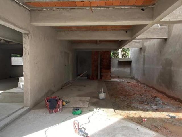 Casa em Condomínio com 4 Suítes à venda a apenas 5 min do Parque Barigui, Santa Felicidade, Curitiba