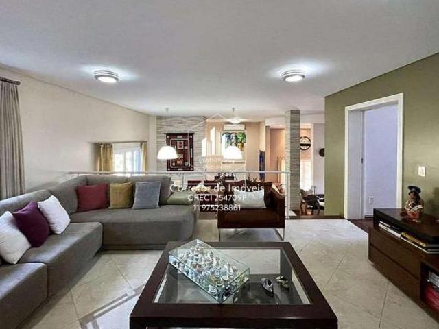 Casa em Condomínio com 4 Suítes à venda por R$ 1.990.000