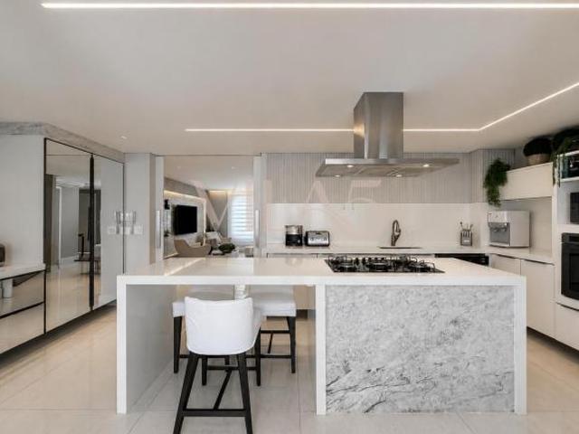 Casa em Condomínio com 4 Suítes Santo Inácio – Barigui Hills