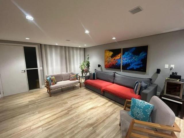 Casa em condomínio com 4 suítes 3 vagas a venda na Vila Andrade