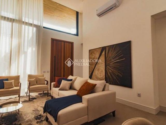 Casa em condomínio com 4 quartos 4 suítes e 2 vagas à venda no bairro Centro em Xangri lá