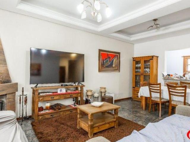Casa em Condomínio com 4 quartos, 1 suíte e 300m² à venda em Ecoville