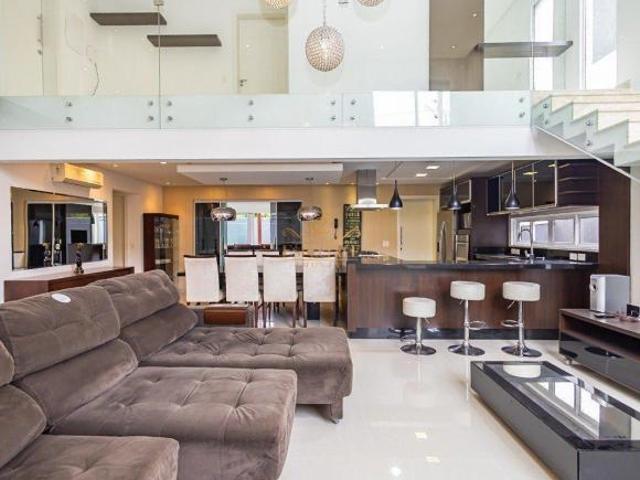 CASA EM CONDOMÍNIO COM 4 QUARTOS 224,39M² NO SÃO BRAZ
