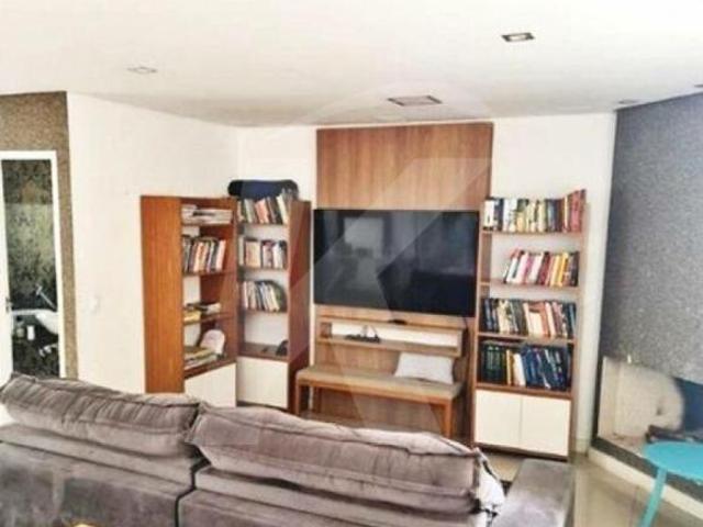Casa em Condomínio com 4 Quartos, 3 suítes na região do Tucuruvi