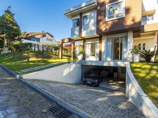 CASA EM CONDOMÍNIO COM 4 QUARTOS E MAIS UM TERRENO EXCLUSIVO AO LADO, NO BAIRRO ABRANCHES